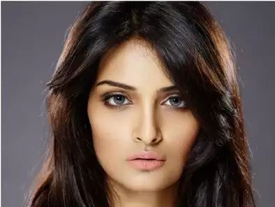 Suhaagan Chudail serial Colors TV Cast - Does Deeya Sacrifice Her Life ...